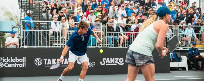 Buckner, Shick into Round of 16 in Austin