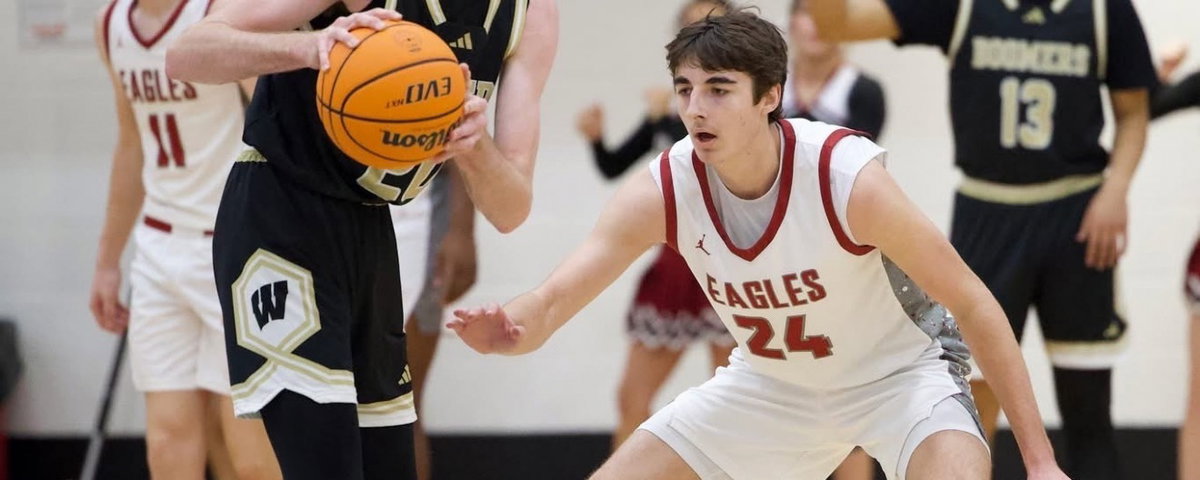 Coach's competitive spirit during pickleball match helps recruit Tate ...